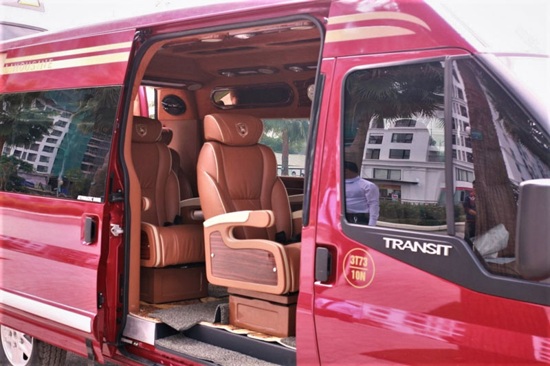 Xe hợp đồng trọn gói limousine DCAR 9 chỗ VIP